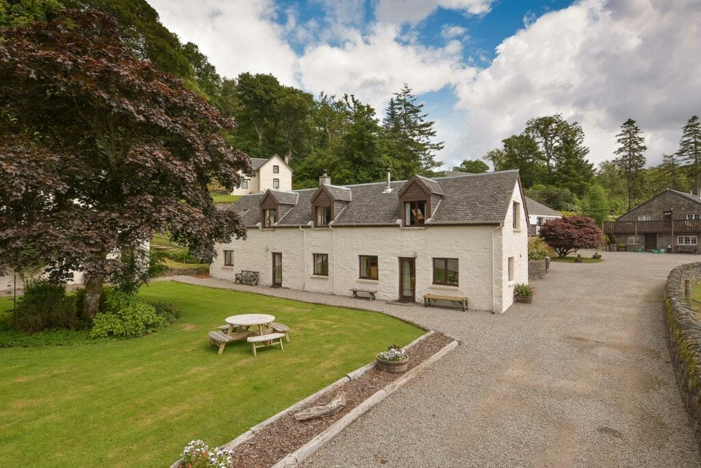 Melfort Cottage | Melfort Village